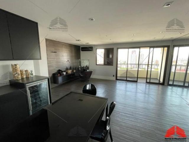 Apartamento a venda na Mooca, 94 m² área útil, 3 quartos 1 suíte, escritório, sala ampliada, varan