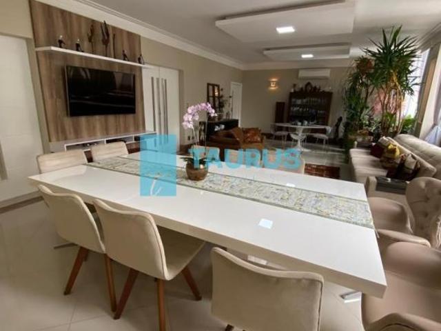 Apartamento à venda ou para locação, 2 suítes, 2 vagas, 200m², Jardim Paulista