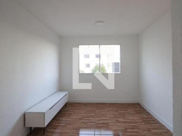 Apartamento à Venda Olaria, 2 Quartos, 42 m² Canoas