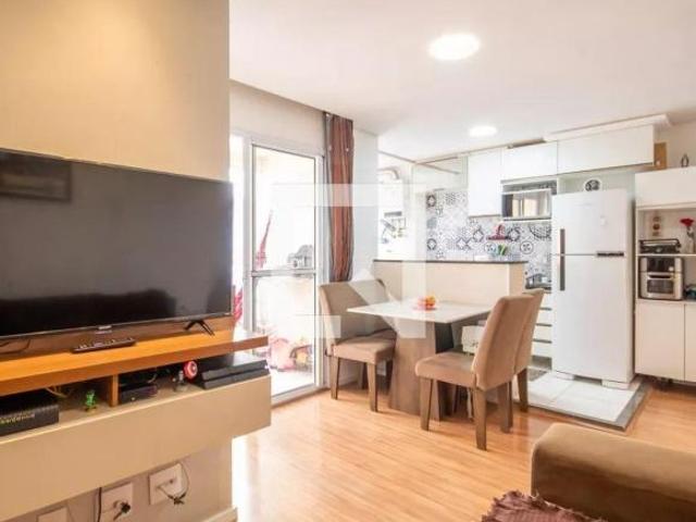 Apartamento à venda/ Osasco 48 m² com 2 dormitórios e 1 banheiro