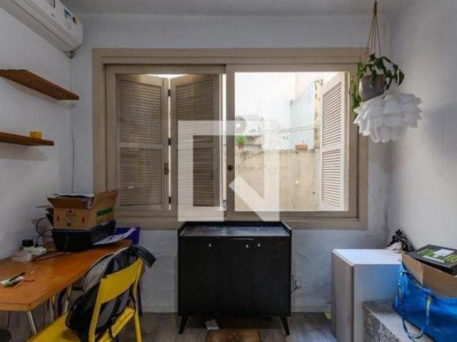 Apartamento à Venda Azenha, 1 Quarto, 26 m² Porto Alegre