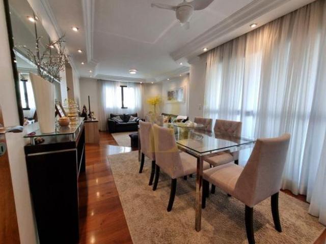Apartamento a venda á 50 metros da Praça da Arvore
