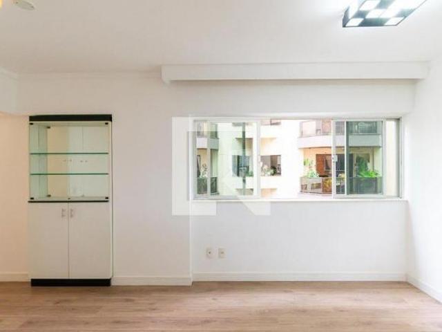 Apartamento à Venda Aclimação, 2 Quartos, 68 m2