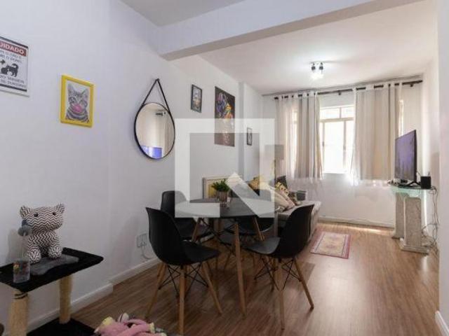 Apartamento à Venda Aclimação, 2 Quartos, 70 m2