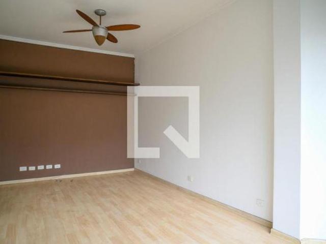 Apartamento à Venda Aclimação, 2 Quartos, 90 m2
