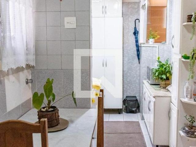 Apartamento à Venda Aclimação, 2 Quartos, 90 m2
