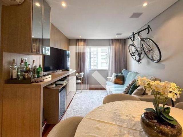 Apartamento à Venda Aclimação, 3 Quartos, 65 m2
