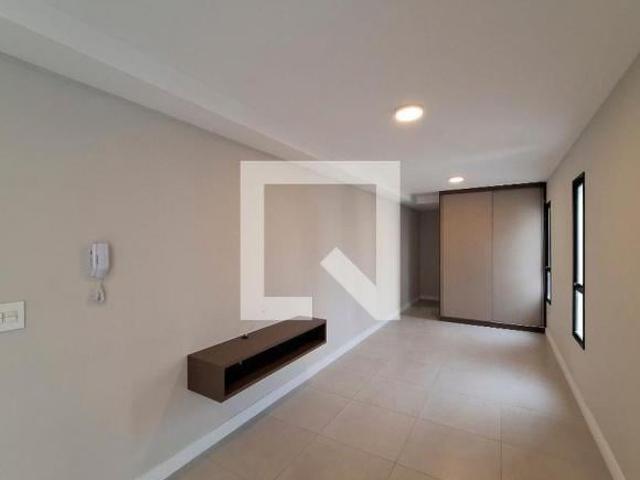 Apartamento à Venda Água Fria, 1 Quarto, 34 m2