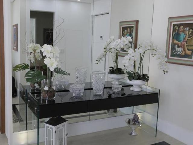 Apartamento à Venda Água Fria, 3 Quartos, 258 m2