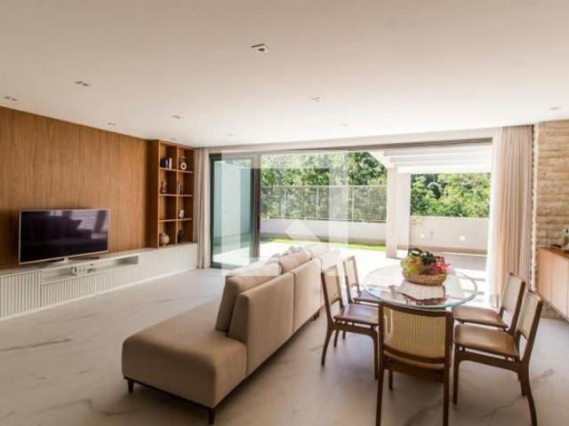 Apartamento à Venda Alphaville, 3 Quartos, 200 m2