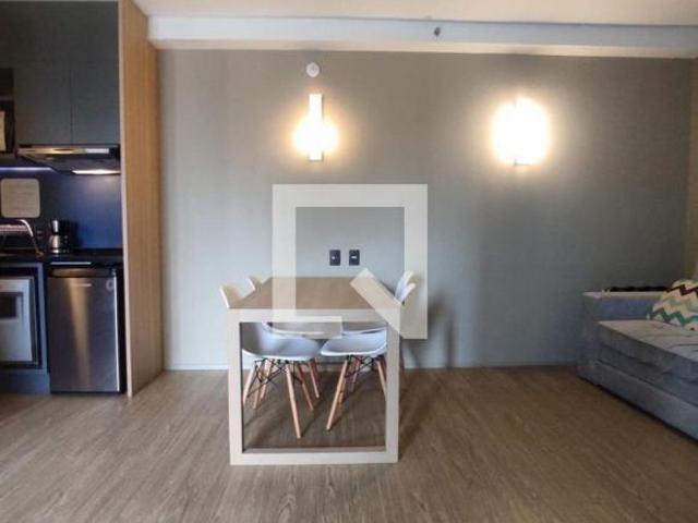 Apartamento à Venda Alphaville, 1 Quarto, 42 m2