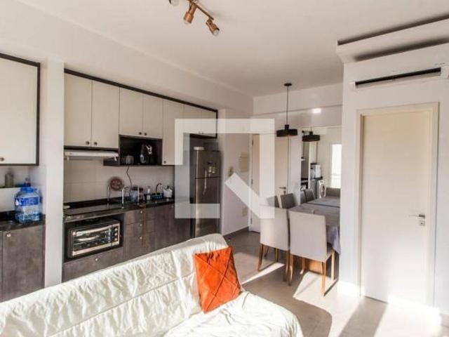 Apartamento à Venda Alphaville, 1 Quarto, 50 m2