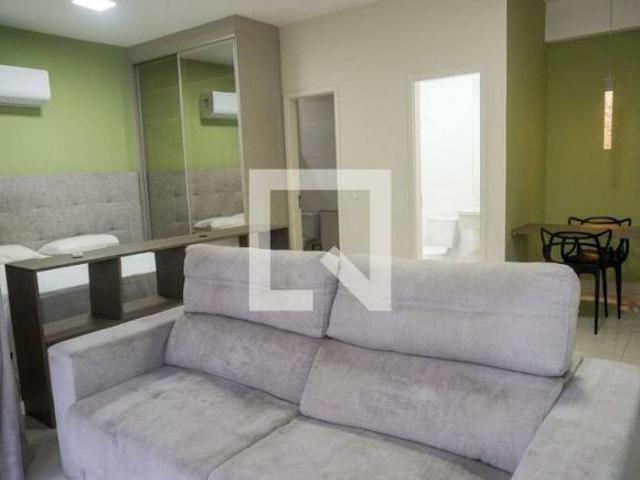 Apartamento à Venda Alphaville, 1 Quarto, 50 m² Santana de Parnaíba