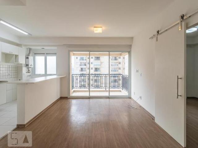 Apartamento à Venda Alphaville, 1 Quarto, 51 m2