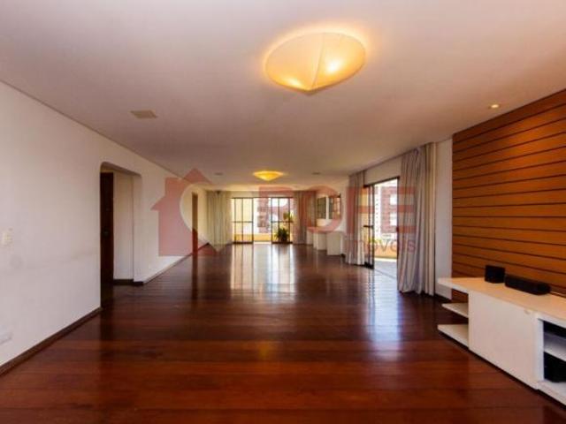 Apartamento à Venda Alto da Boa Vista 327m², 4 suítes, 4 vagas