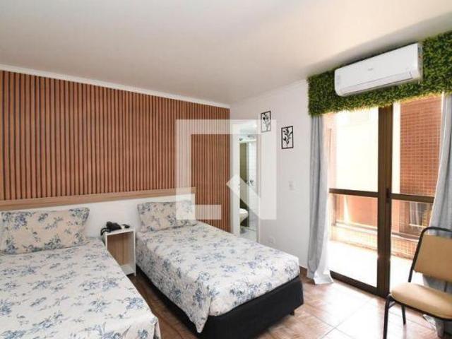 Apartamento à Venda Alto da Rua XV, 1 Quarto, 30 m² Curitiba