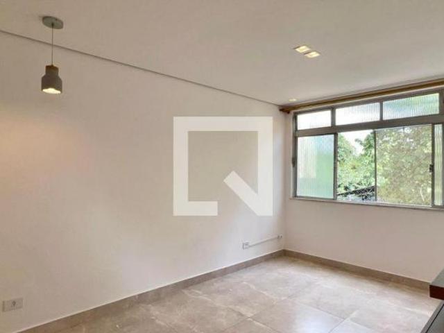 Apartamento à Venda Alto de Pinheiros, 3 Quartos, 65 m2