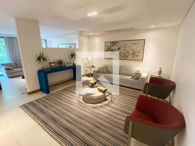 Apartamento à Venda Alto de Pinheiros, 3 Quartos, 230 m2