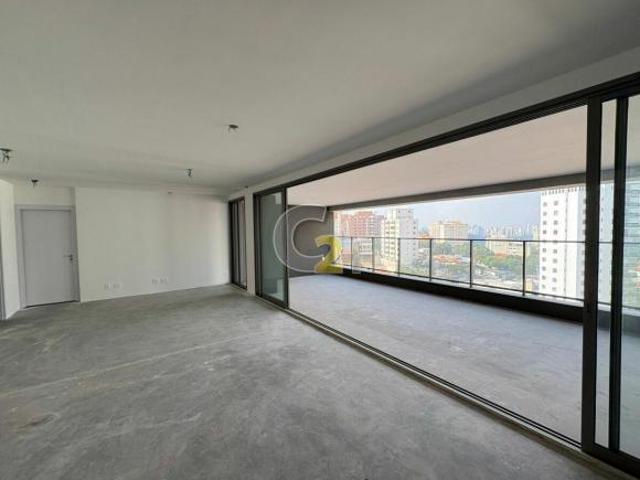 Apartamento à venda Alto de Pinheiros, 3 quartos, 3 suítes. 3 vagas, 232m²
