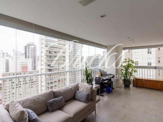 APARTAMENTO A VENDA ALTO PADRÃO EM MOEMA PÁSSAROS