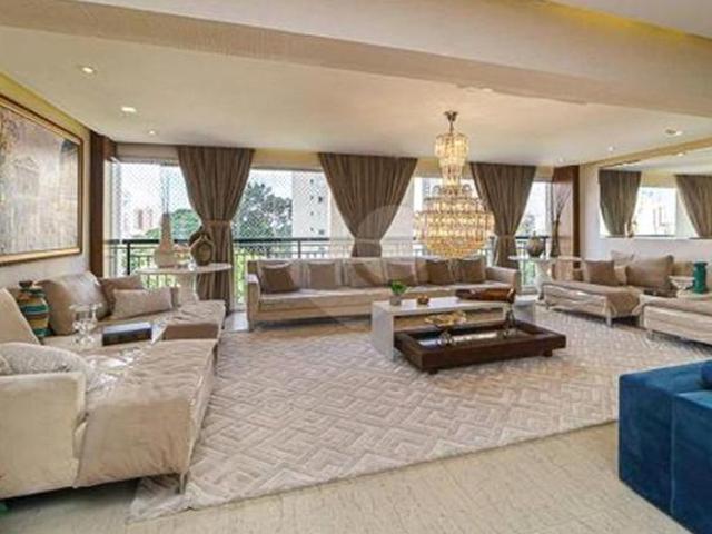 Apartamento a venda, alto padrão 260 m², 4 suítes e 5 vagas