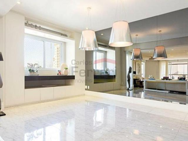 Apartamento à venda Alto Padrão, 314M, 4 Suítes, 5 wc, 4 Vagas e varanda envidraçada