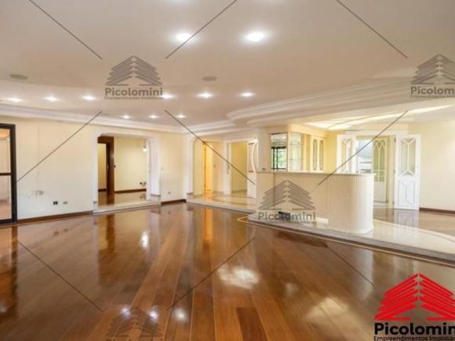 Apartamento à Venda Anália Franco Alto Padrão com 387 metros, 5 Quartos, 4 suítes, 5 vagas. academia
