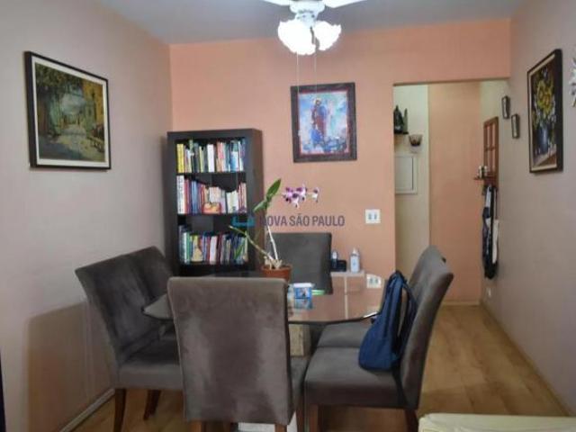 Apartamento à venda ao lado do metrô Saúde