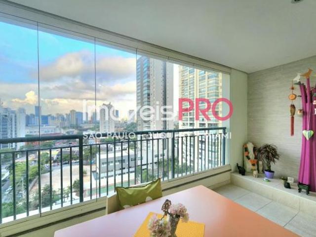 Apartamento a venda ao lado do Shopping Morumbi no Brooklin com 168m2, 3 suites, 3 vagas