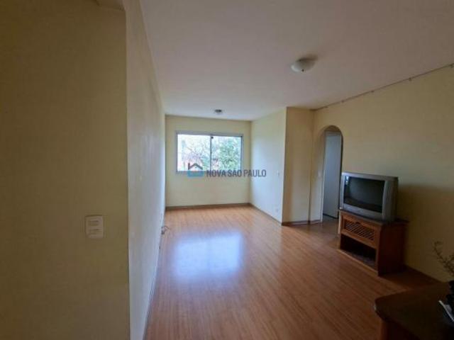 Apartamento à venda ao lado da Estação de Metrô Praça da Árvore com 2 quartos e 1 vaga de garagem