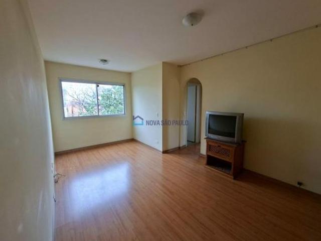 Apartamento à venda ao lado da Estação de Metrô Praça da Árvore com 2 quartos e