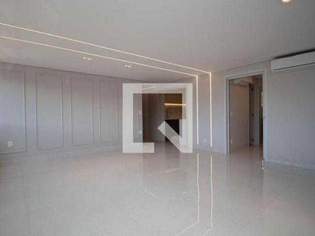 Apartamento à Venda Asa Norte, 3 Quartos, 122 m² Brasília