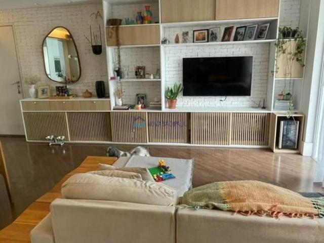 Apartamento a venda Bairro Vila Gumercindo.Varanda gourmet com churrasqueira. Lazer. 2 vagas
