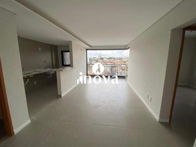 Apartamento a venda, bairro Centro