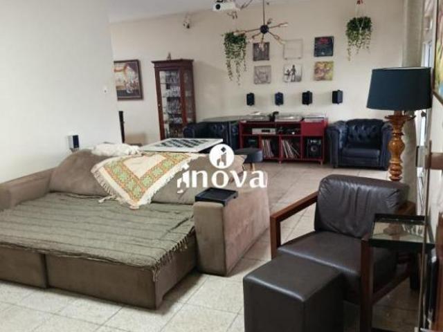 Apartamento a venda, bairro Centro