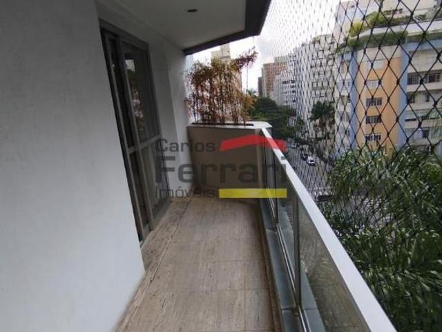 Apartamento a venda, Bairro Jardins, 163 metros, 2 suítes, 2 vagas de garagem, Estação Oscar Freire