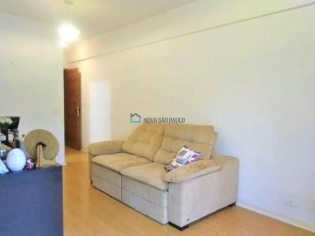 Apartamento a venda Bairro Moema. 1 dormitório e 1 vaga