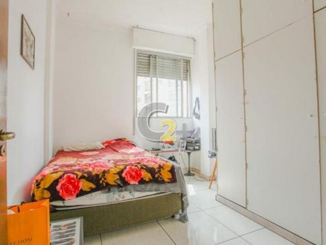 Apartamento a venda Bairro Santa Cecília, 2 quartos, sem vaga, reformado