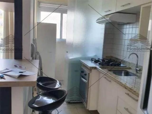 Apartamento à venda Barra Funda com 53 metros, 2 quartos, sala 2 ambientes com sacada, 1 banheiro, 1