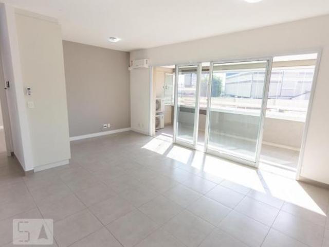 Apartamento à Venda Barra Funda, 2 Quartos, 67 m2