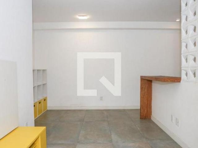 Apartamento à Venda Barra Funda, 2 Quartos, 65 m2