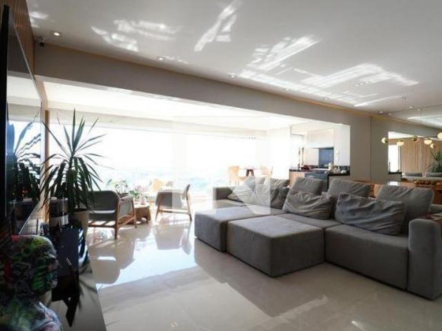 Apartamento à Venda Barra Funda, 4 Quartos, 145 m2