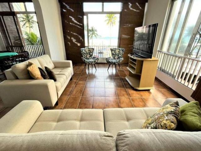 Apartamento à Venda Beira Mar em Pitangueiras no Guarujá | QVista Inteligênci.