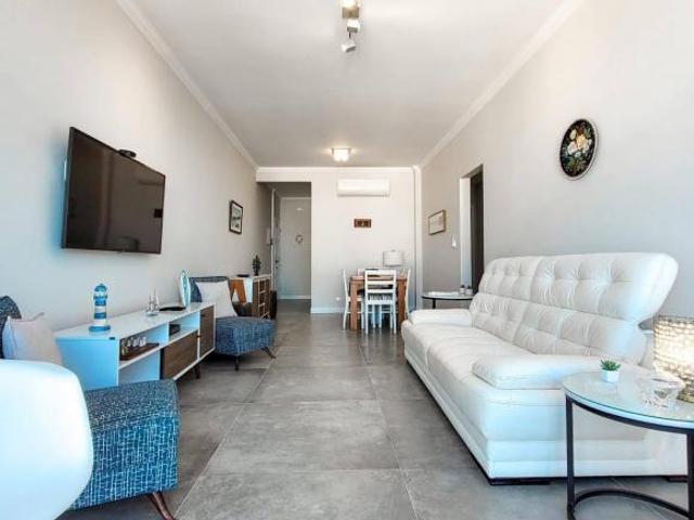 Apartamento à Venda Beira Mar na Pitangueiras no Guarujá