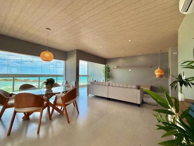 Apartamento à Venda Beira Mar na Pitangueiras no Guarujá | QVista Inteligênci.