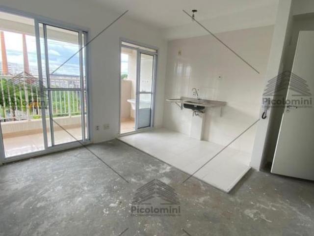 Apartamento à venda Belenzinho, 1 quarto, Sala com sacada, 1 banheiro, 1 vaga pra carro e moto, 44m²