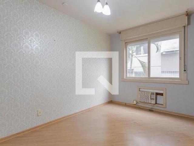 Apartamento à Venda Bom Jesus, 1 Quarto, 40 m² Porto Alegre