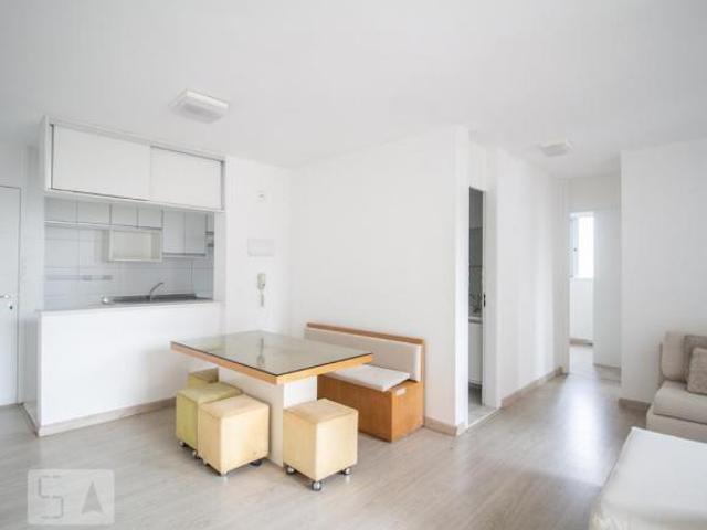 Apartamento à Venda Bom Retiro, 2 Quartos, 62 m2