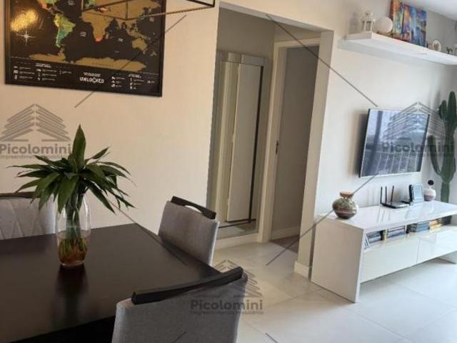 Apartamento à venda Bosque da Saúde todo Reformado, 2 quartos, sala com sacada, móveis planejados, 1