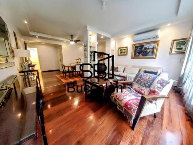 Apartamento à Venda — Boqueirão, Santos/SP | 159 m² • 3 Dormitórios • 2 Suítes • 2 Vagas